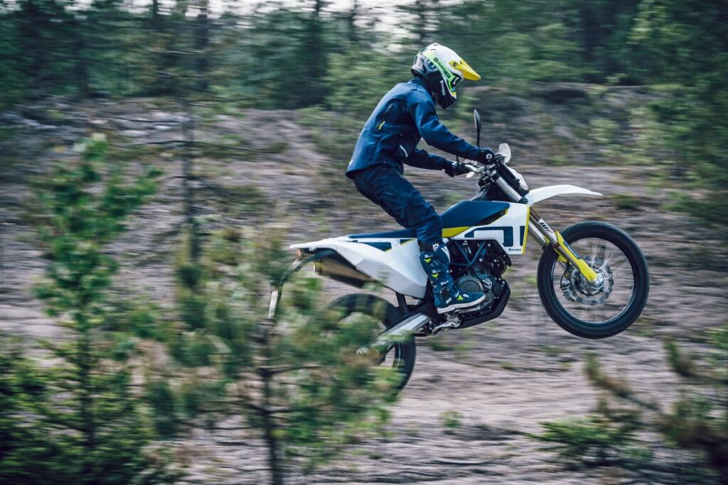 Husqvarna 701 Enduro – Spormoto